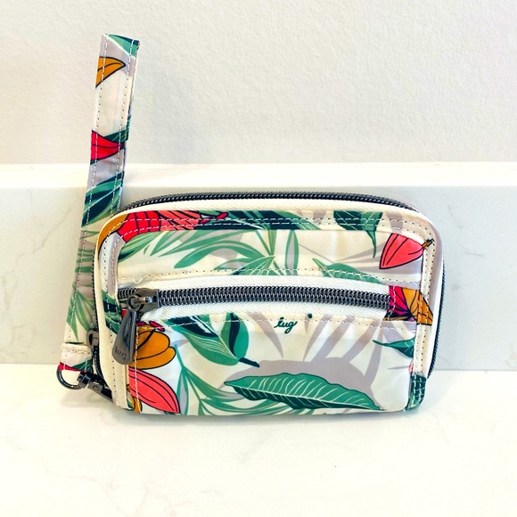 lug | Bags | Lug Rodeo Compact Rfid Wallet In Lilly Sand | Poshmark